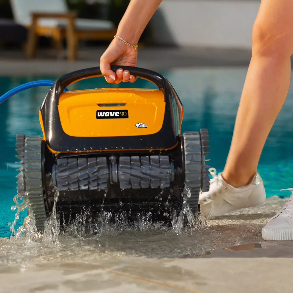 Dolphin Wave 90i Pool Cleaner | Maytronics Dolphin 99996890-US — Sunplay