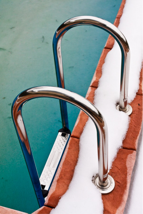 How to Keep Your Pool Maintained and Algae Free in Winter — Sunplay